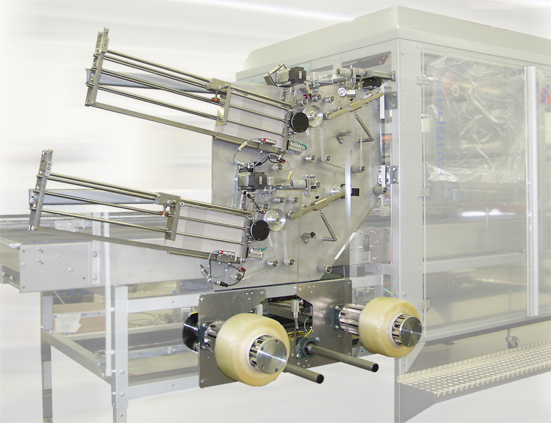 handle applicator for applying carrying handles | KHS Group