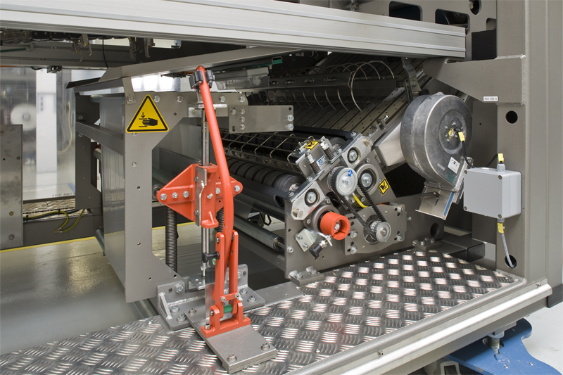 tray shrink packer for trays and film-wrapped trays, pads, and packs ...