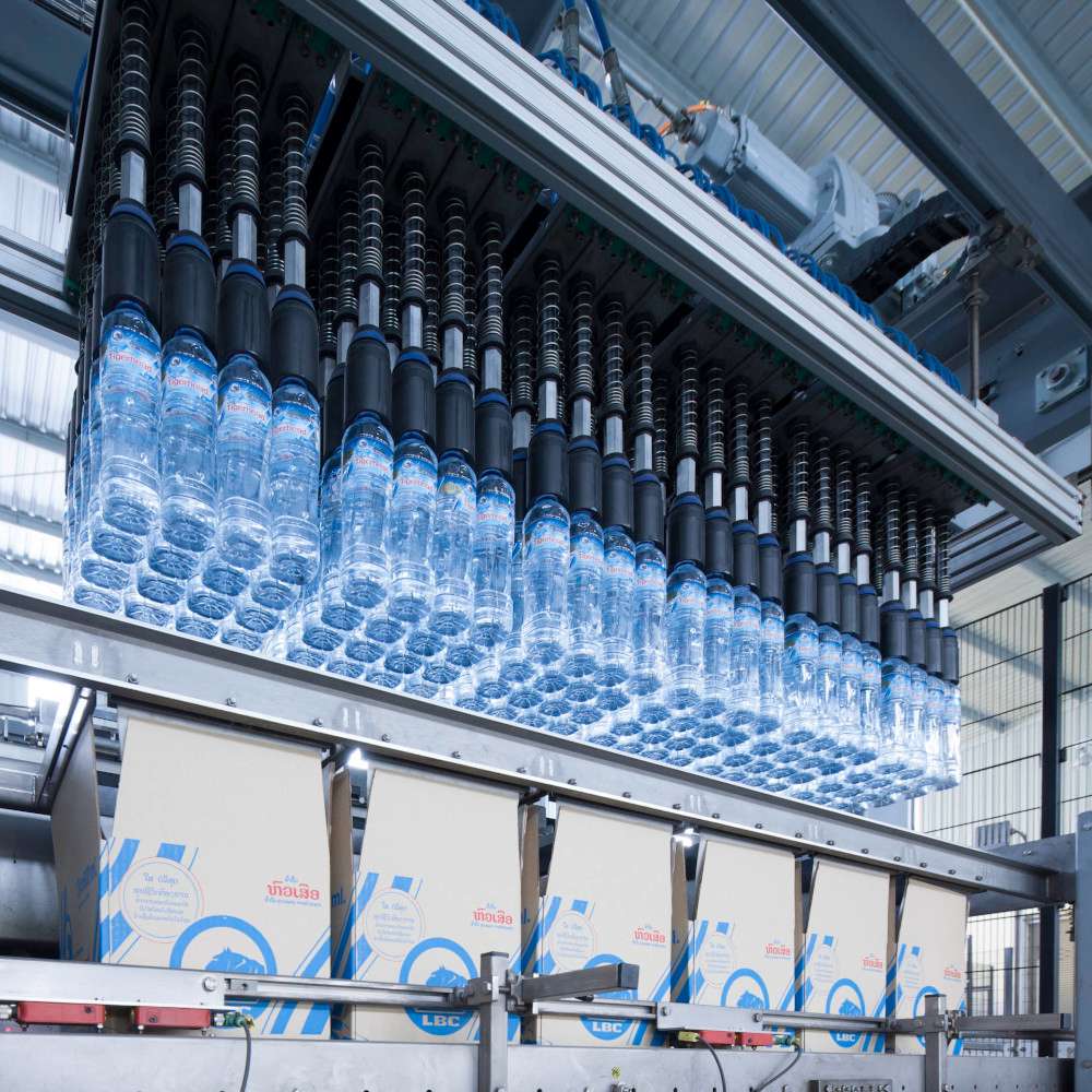 Multifunctional packing machine for beverage containers | KHS Group