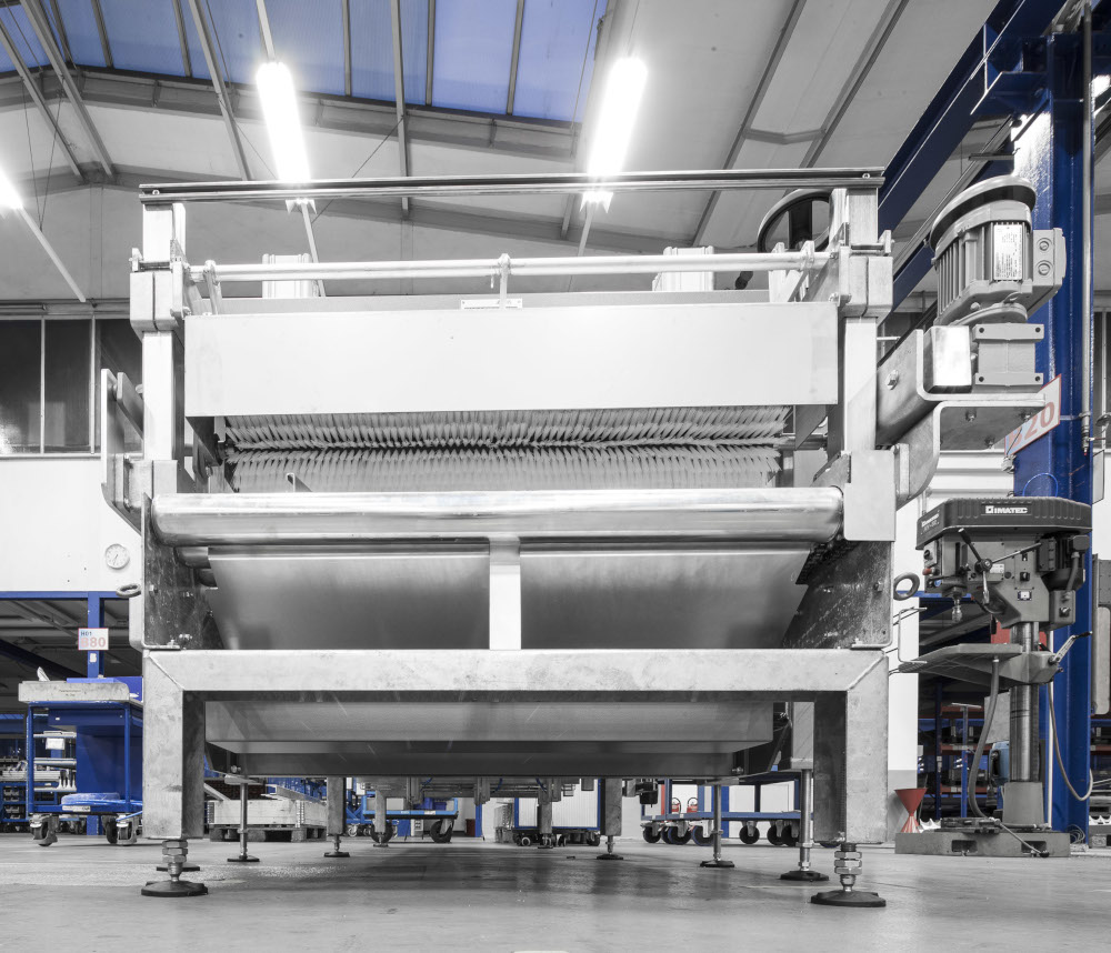 Pallet inspection system to reject defective pallets | KHS Group