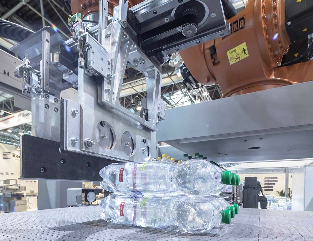 360° articulated robot for palletizing and depalletizing | KHS Group